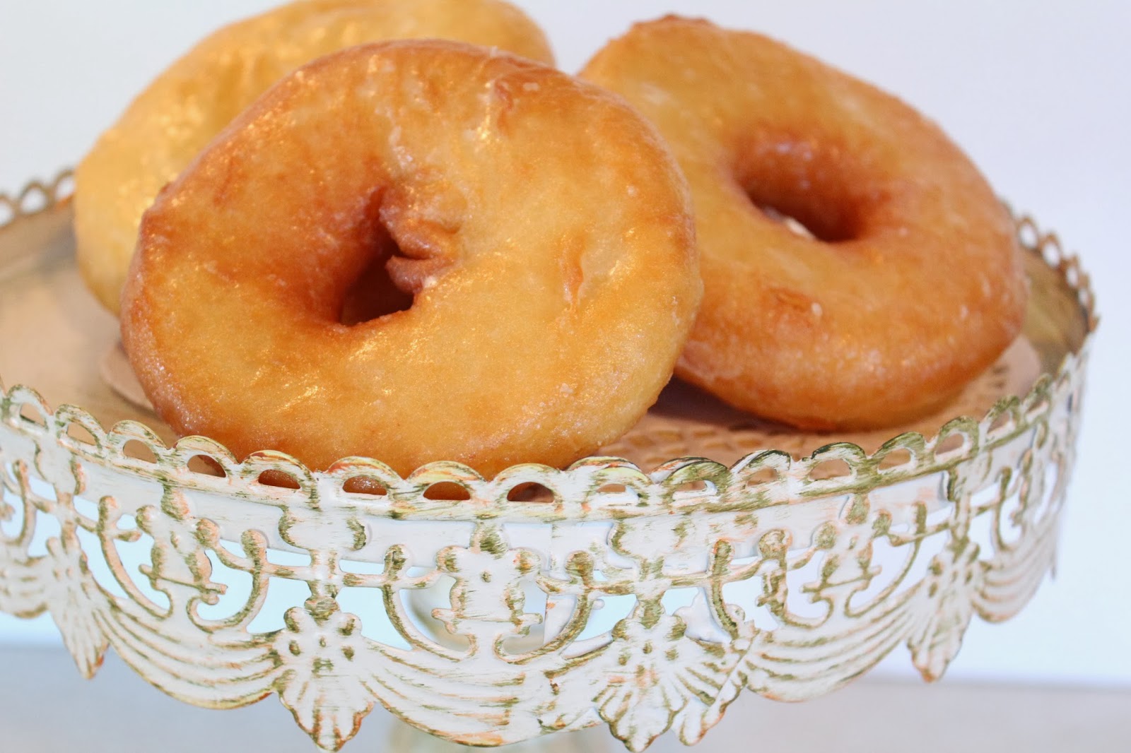 Scrumptilicious 4 You: Light, Crispy Glazed Donuts