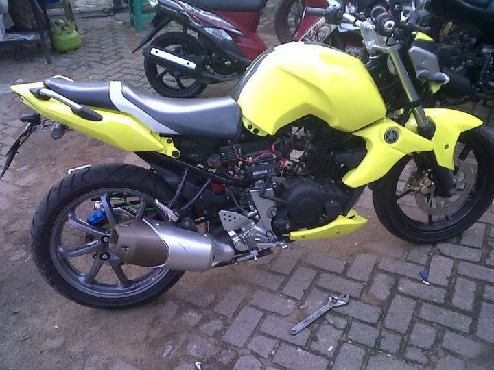 Angon KeBo: byson kuning pake single arm