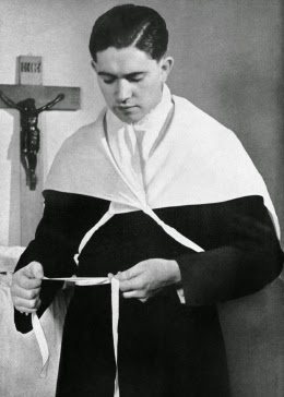 CONSULTORIO LITÚRGICO: EL AMITO