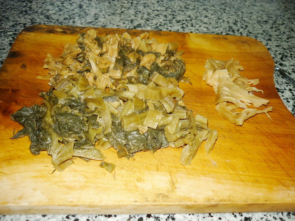 aunty celia's family meals: Mui choi kau yuk (梅菜扣肉)