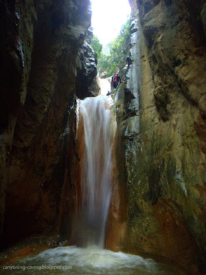 Canyoning - Caving: Φαράγγι "Μέγα Ρέμα"