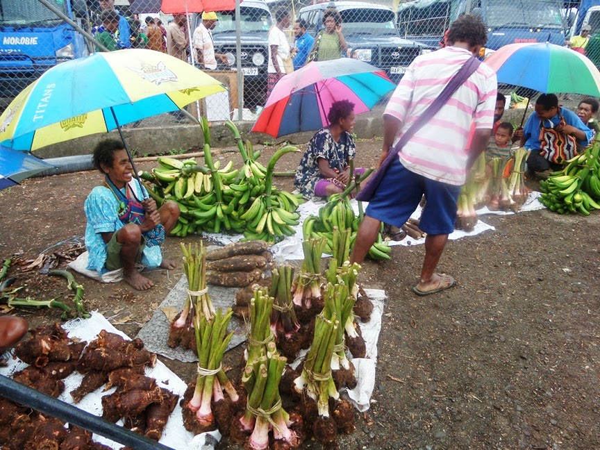 Malum Nalu: Lae Main Market - all the food that's good to eat