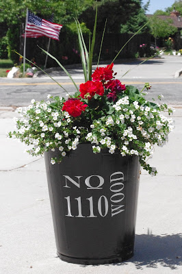 The Project Spot: Garbage Can Planter