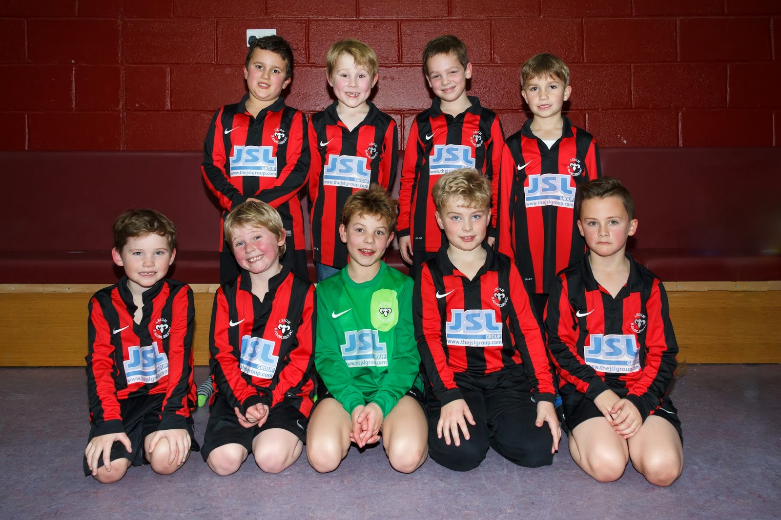 Mrs Manic: What a team!