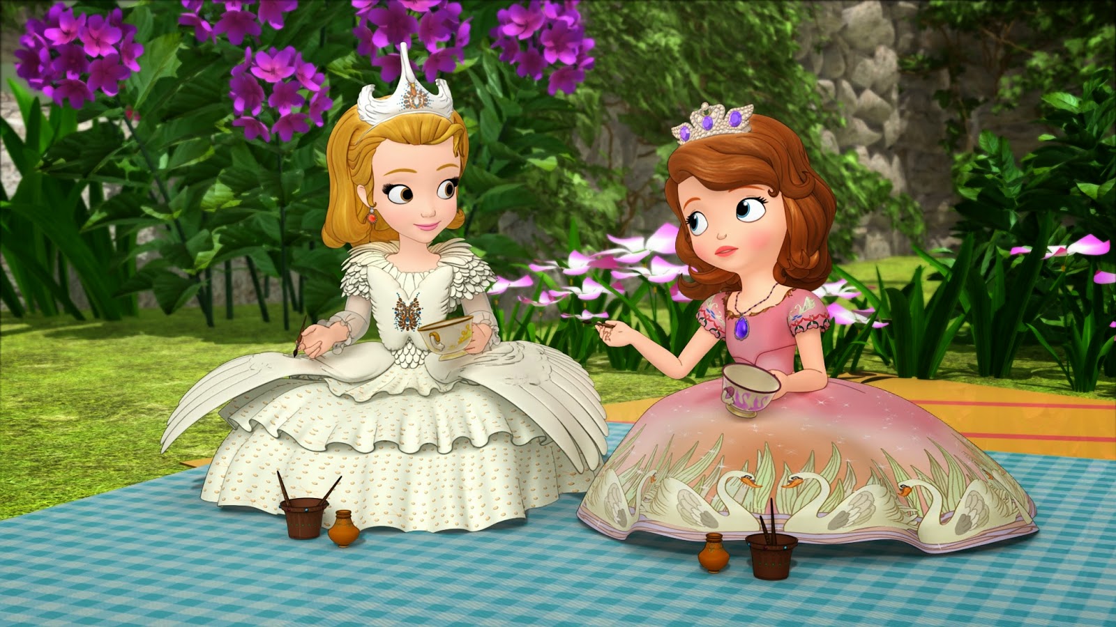 A Lucky Ladybug: Sofia the First Enchanted Feast DVD Review