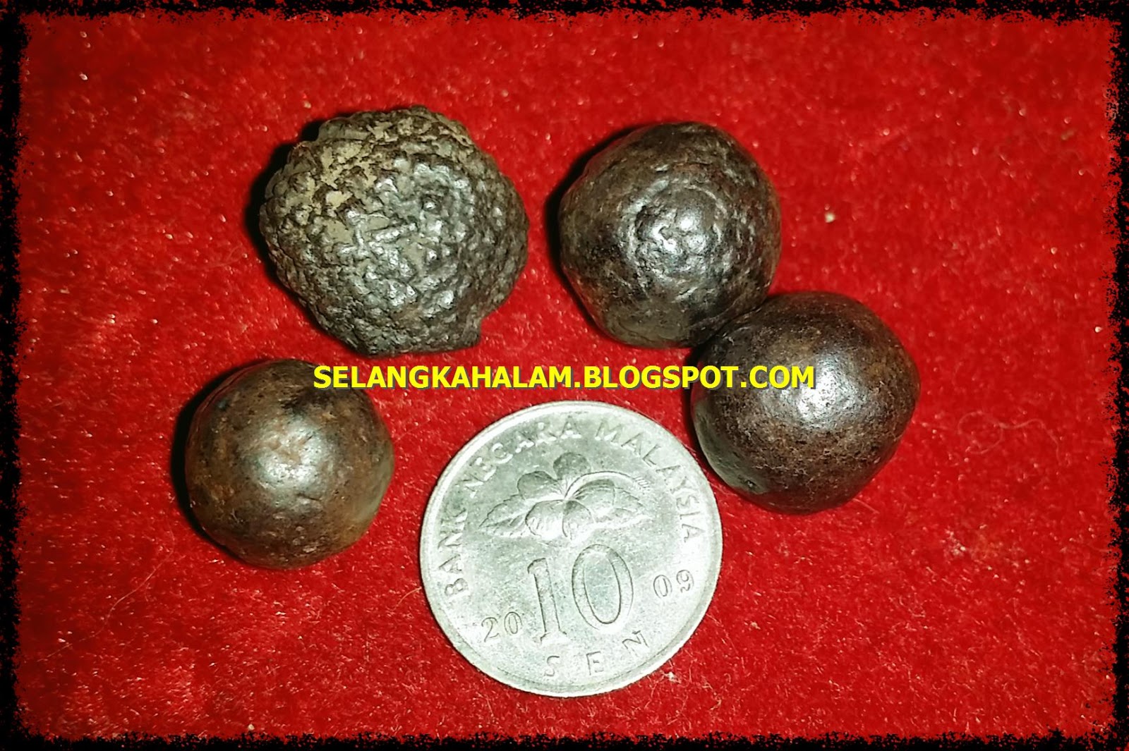 SELANGKAH KE ALAM MISTIK: BATU GIGI PETIR