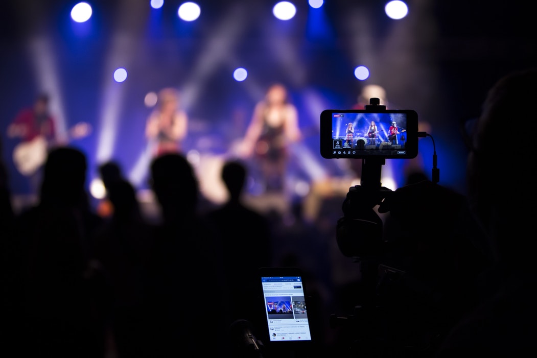 7 Effective Ways to Engage Audience With Live Videos [infographic ...