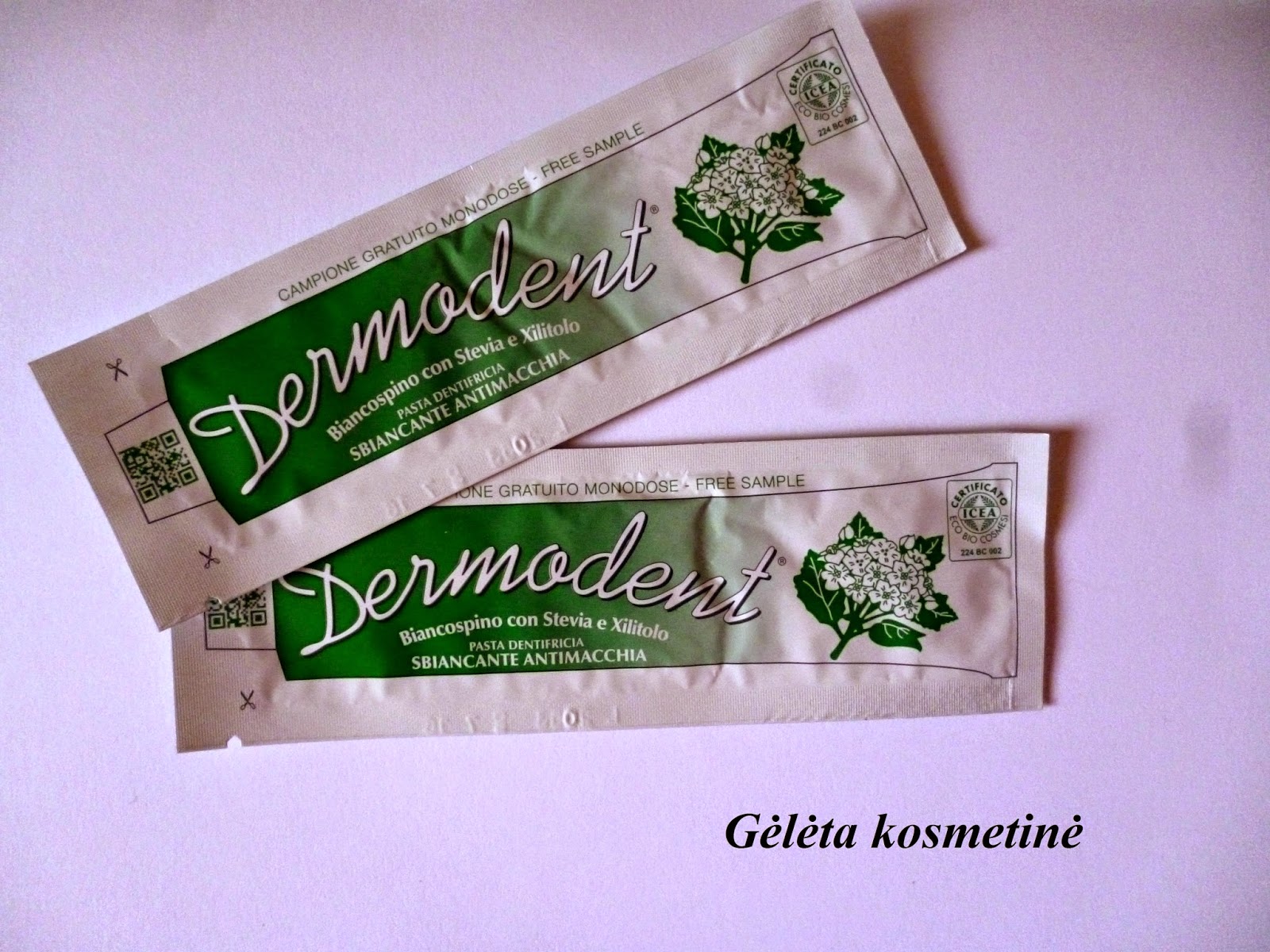 SAMPLE SIZE: Dermodent balinamoji dantų pasta su gudobele