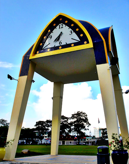 Post 1 - Menara Jam di Malaysia... - Relaks Minda