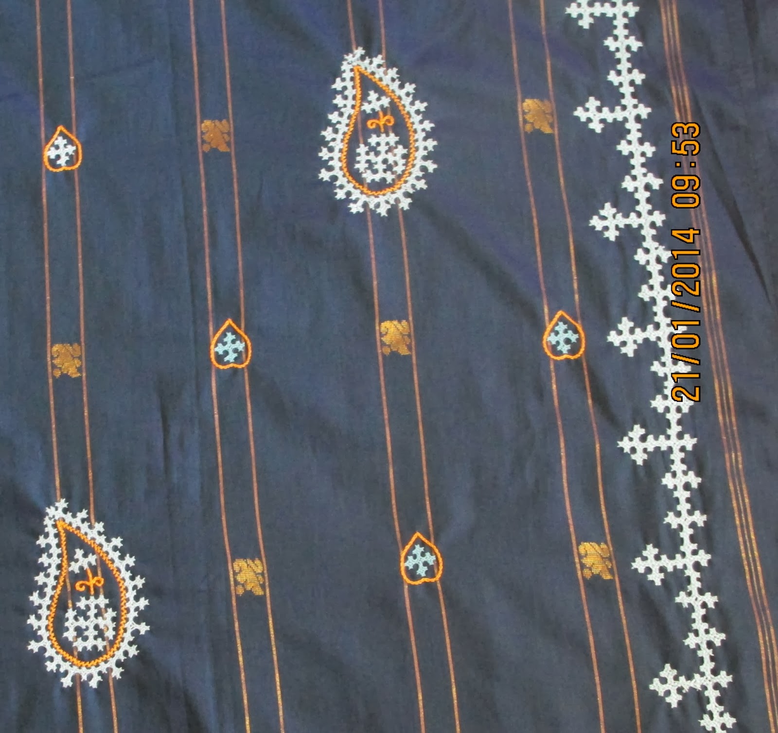MY CRAFT WORKS: kutch work saree completed