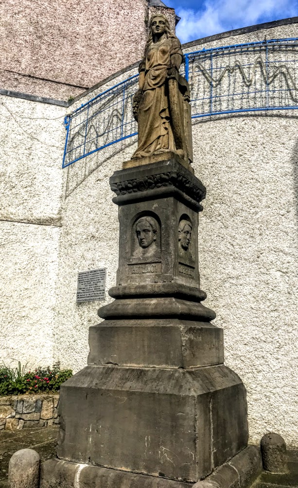 Patrick Comerford: Should the Maid of Erin in Tipperary look like ...