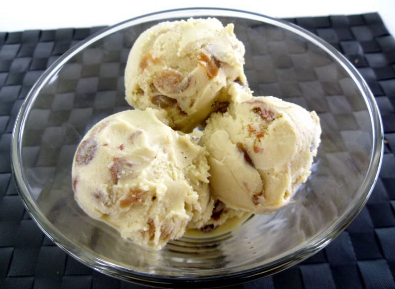 Gourmande ou passionnée...: Glace rhum-raisin