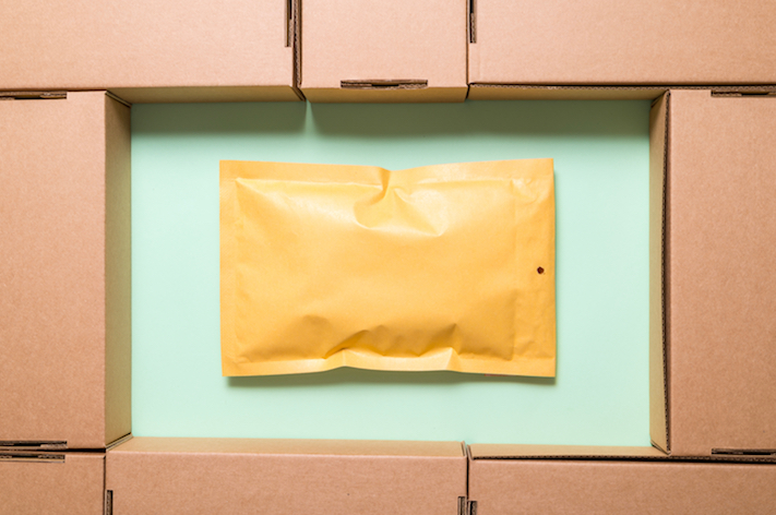 IPG Blog: What You Need to Know About Padded Mailers vs. Boxes