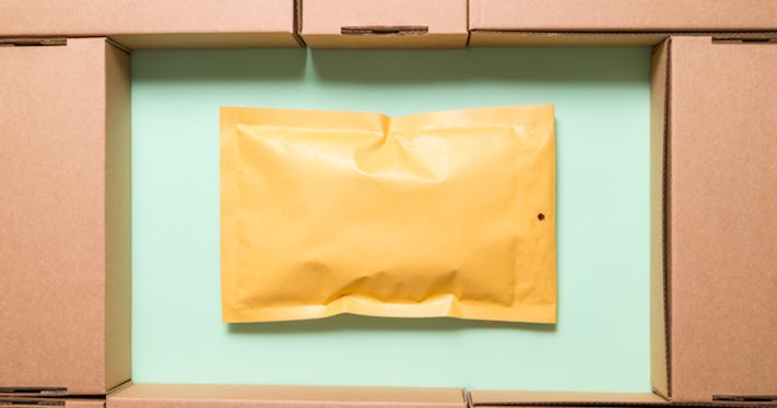 IPG Blog: What You Need to Know About Padded Mailers vs. Boxes