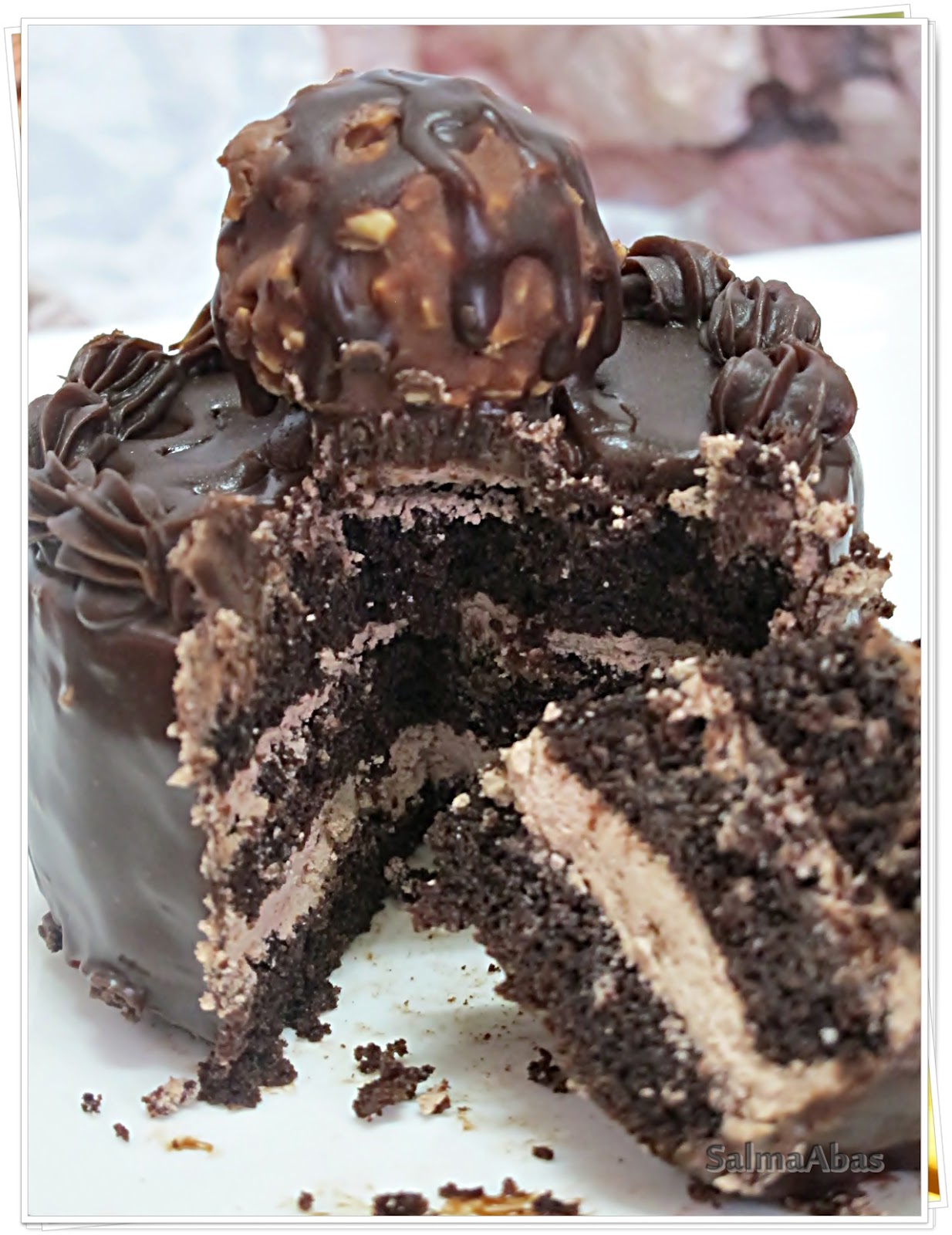 SALMAABAS IN THE KITCHEN: Irresistable Ferrero Roche Mini Chocolate Cake