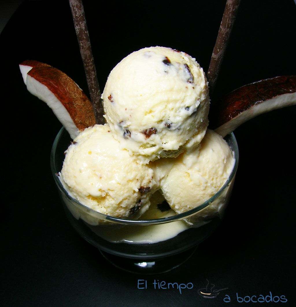 El tiempo a bocados: Helado de coco y pasas