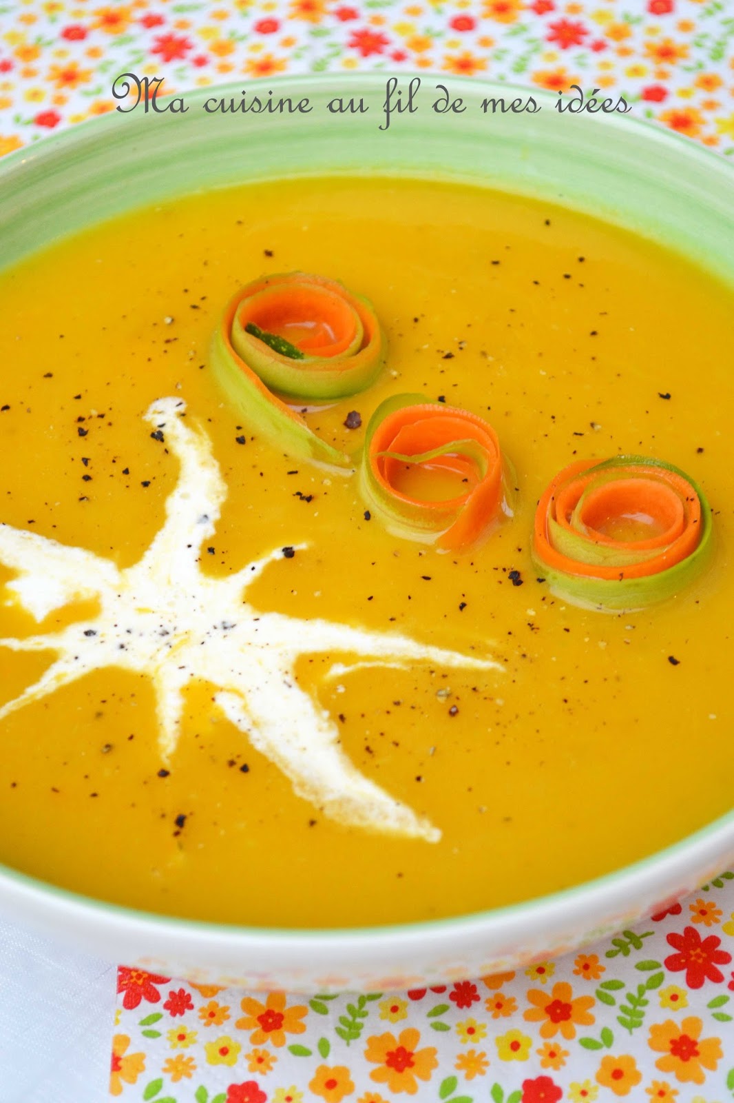 Ma cuisine au fil de mes idées...: Soupe veloutée aux courgettes et ...