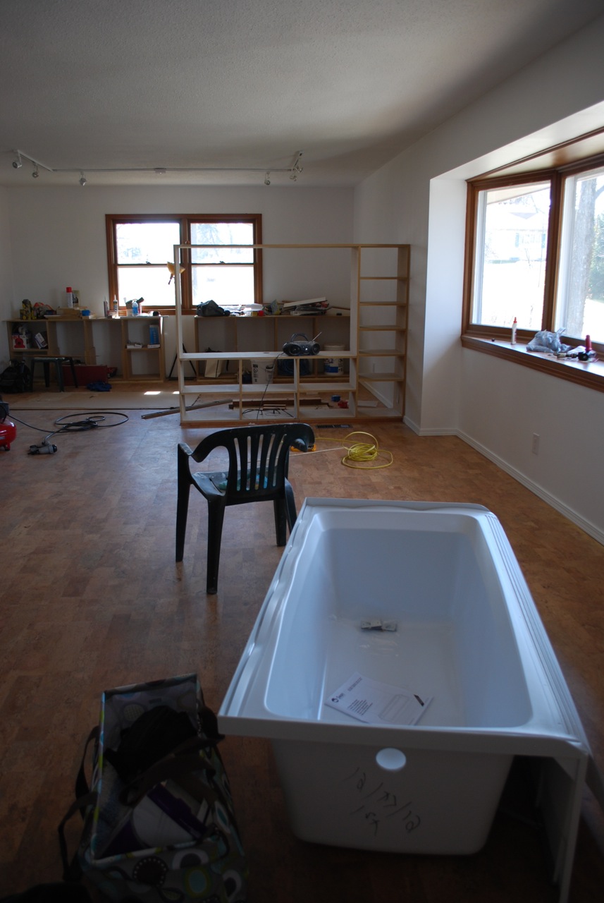 Jen and Ink: We Bought a Fixer - Matt Made Built-Ins