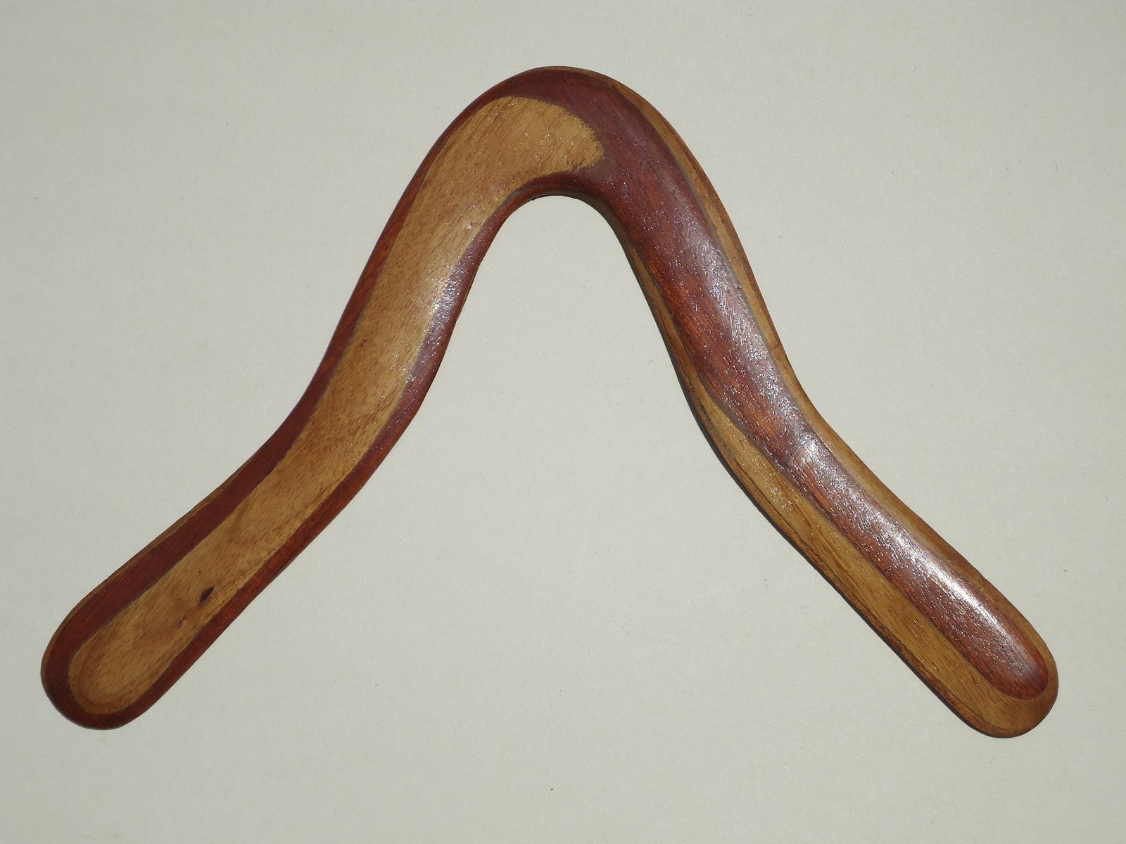 Boomerang, Búmeran, Búmerang