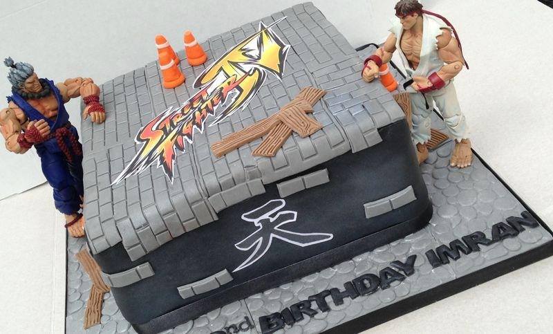 FightVG: Quick Pic: Street Fighter IV birthday cake featuring Ryu and Akuma