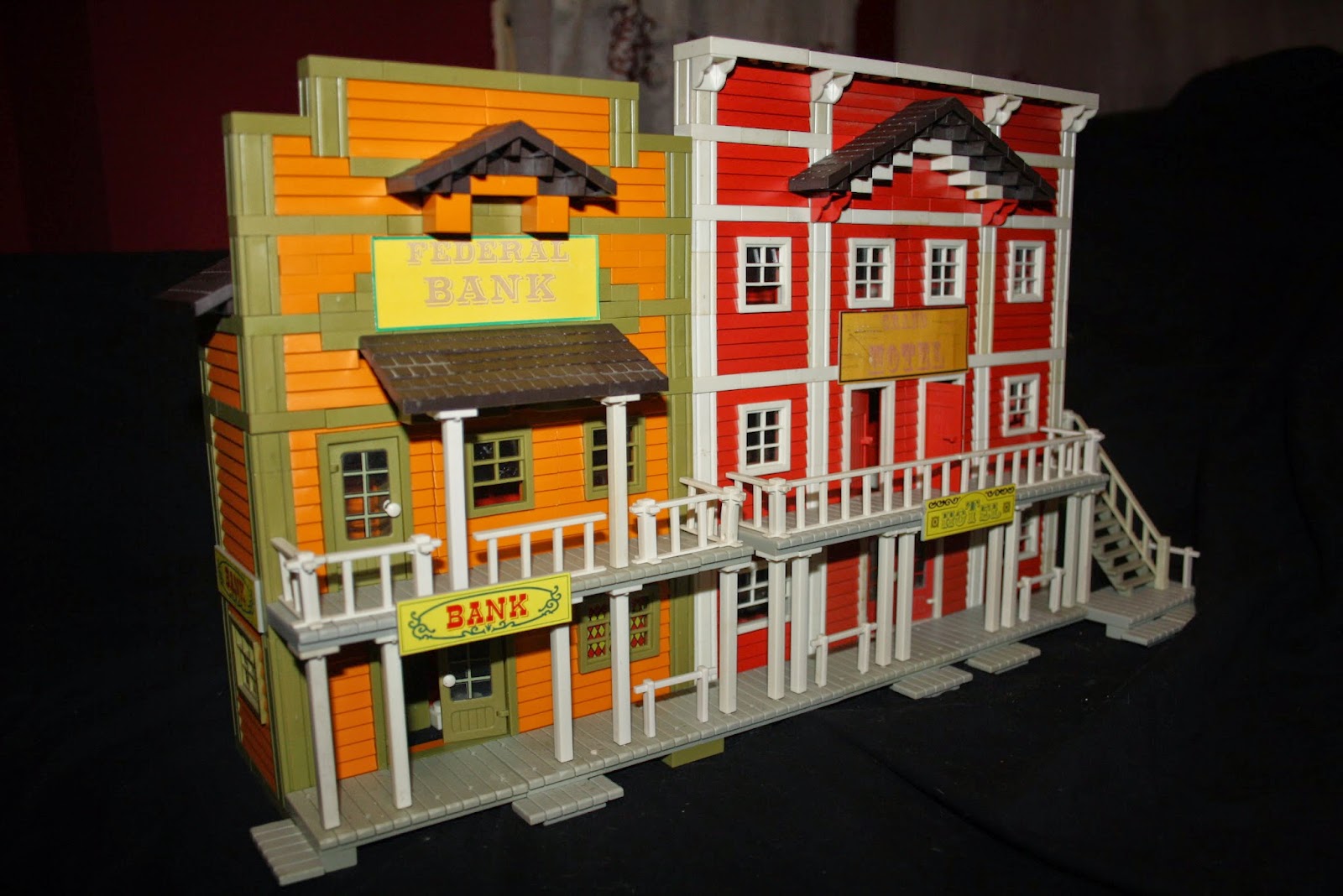 EXIN CASTILLOS & EXIN WEST: FEDERAL BANK & HOTEL