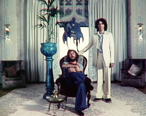 DIÁRIO DOS BEATLES: Eric Idle do Monty Python dirigiu clipes de George ...
