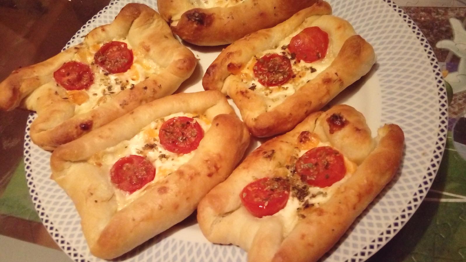 LA MANZANA VERDE: PEINIRLI PAN RELLENO DE TURQUÍA