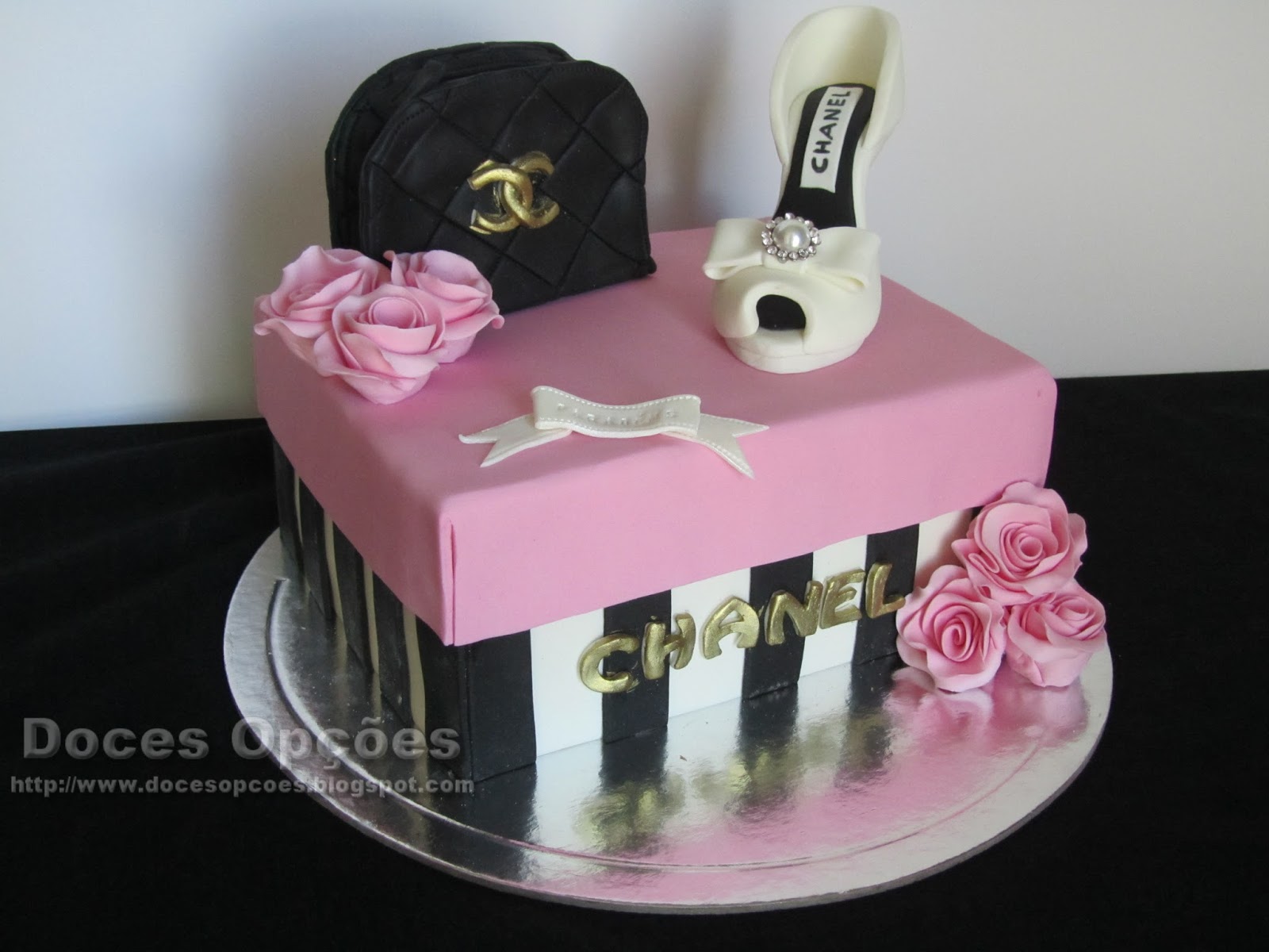 Doces Opções: Bolo de aniversário Chanel