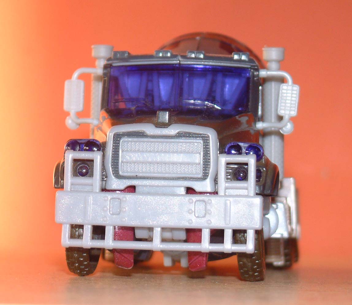 THE TRANSFORMERS: REVENGE OF THE FALLEN VOYAGER MIXMASTER