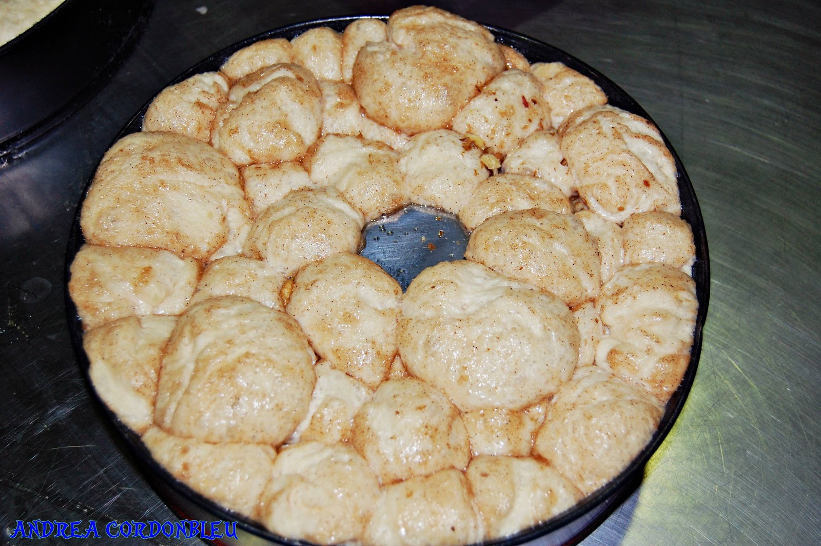CORDONBLEU: MONKEY BREAD (PAN DE MONO)