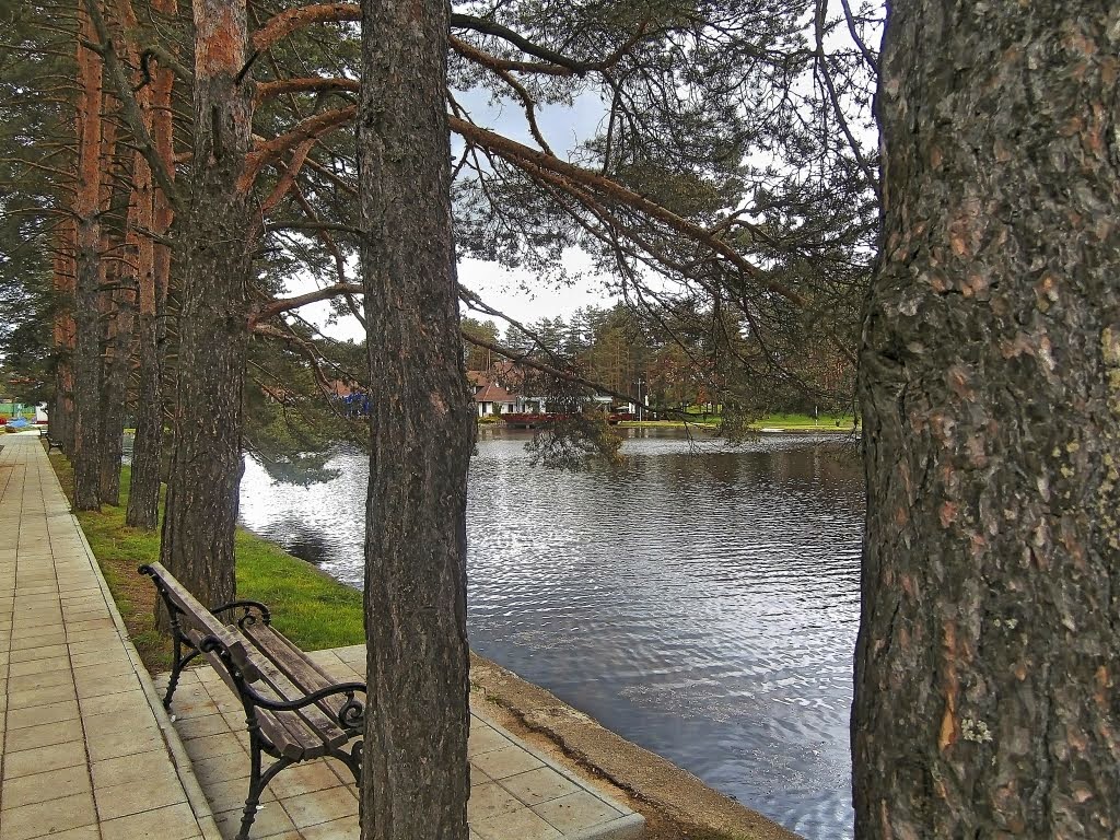 PUTOVANJA: KRALJEVE VODE- ZLATIBORSKO JEZERO