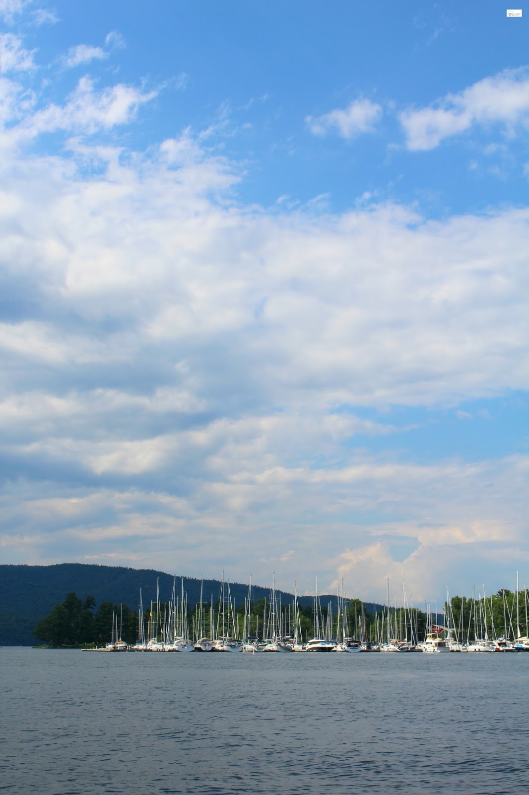 Summer Boat Ride// Lake Champlain, Vermont | Caravan Sonnet