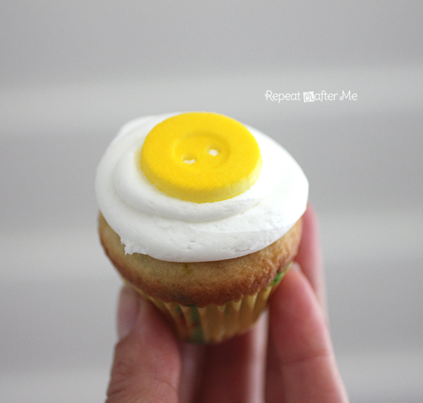 Button Cupcakes - Repeat Crafter Me