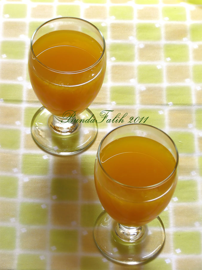 Story behind the kitchen: Jeruk Madu Hangat