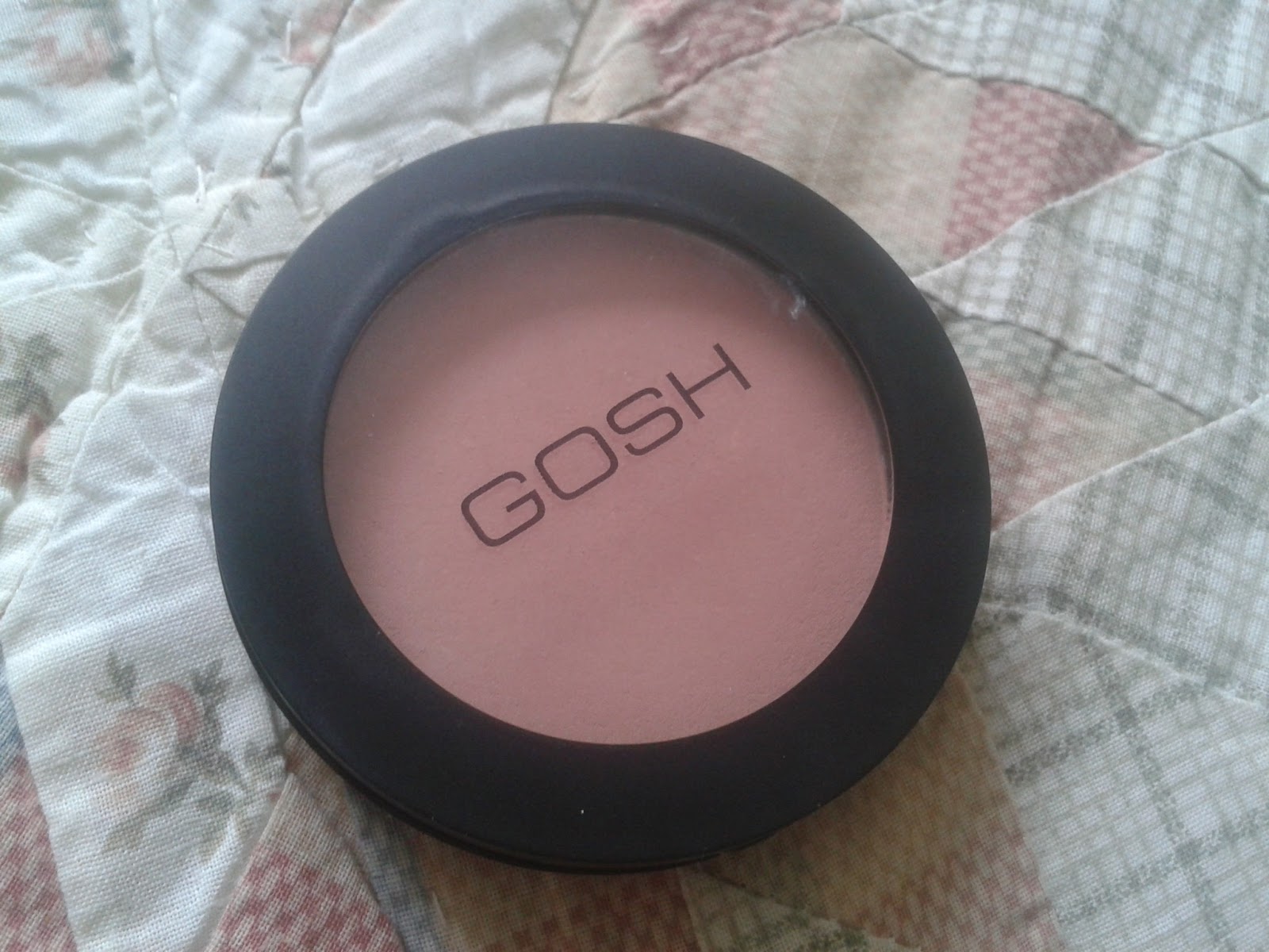 Sarah-Lou: Quick Review ~ GOSH Natural blush in Rose Whisper