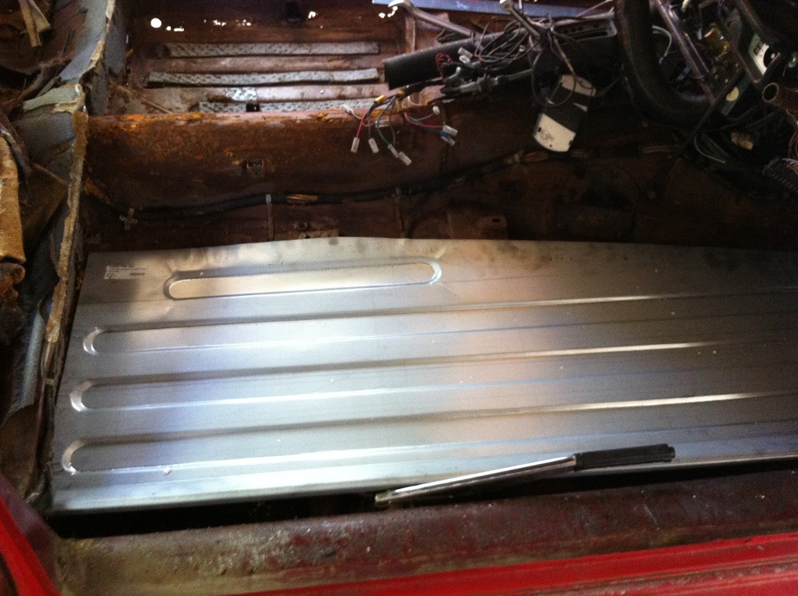 Jaguar XJS restoration/modification: Floored