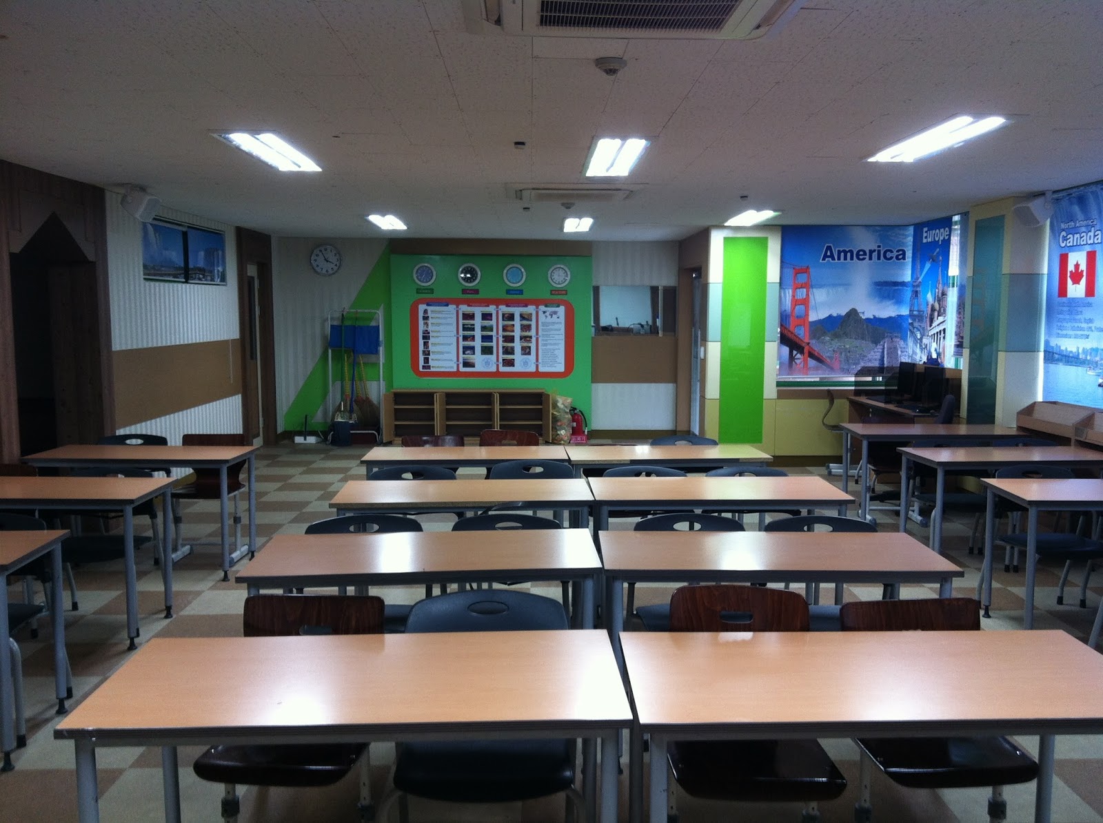 Dan & Catt in Korea!: Catt - Moonhwa High School