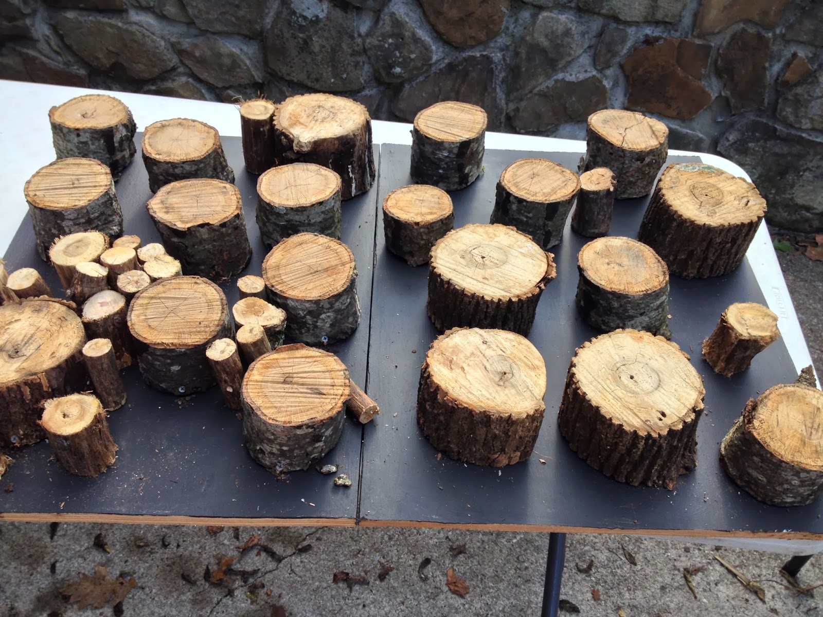 Faux Stacked Log Fireplace Tutorial | LiveLoveDIY | Bloglovin’