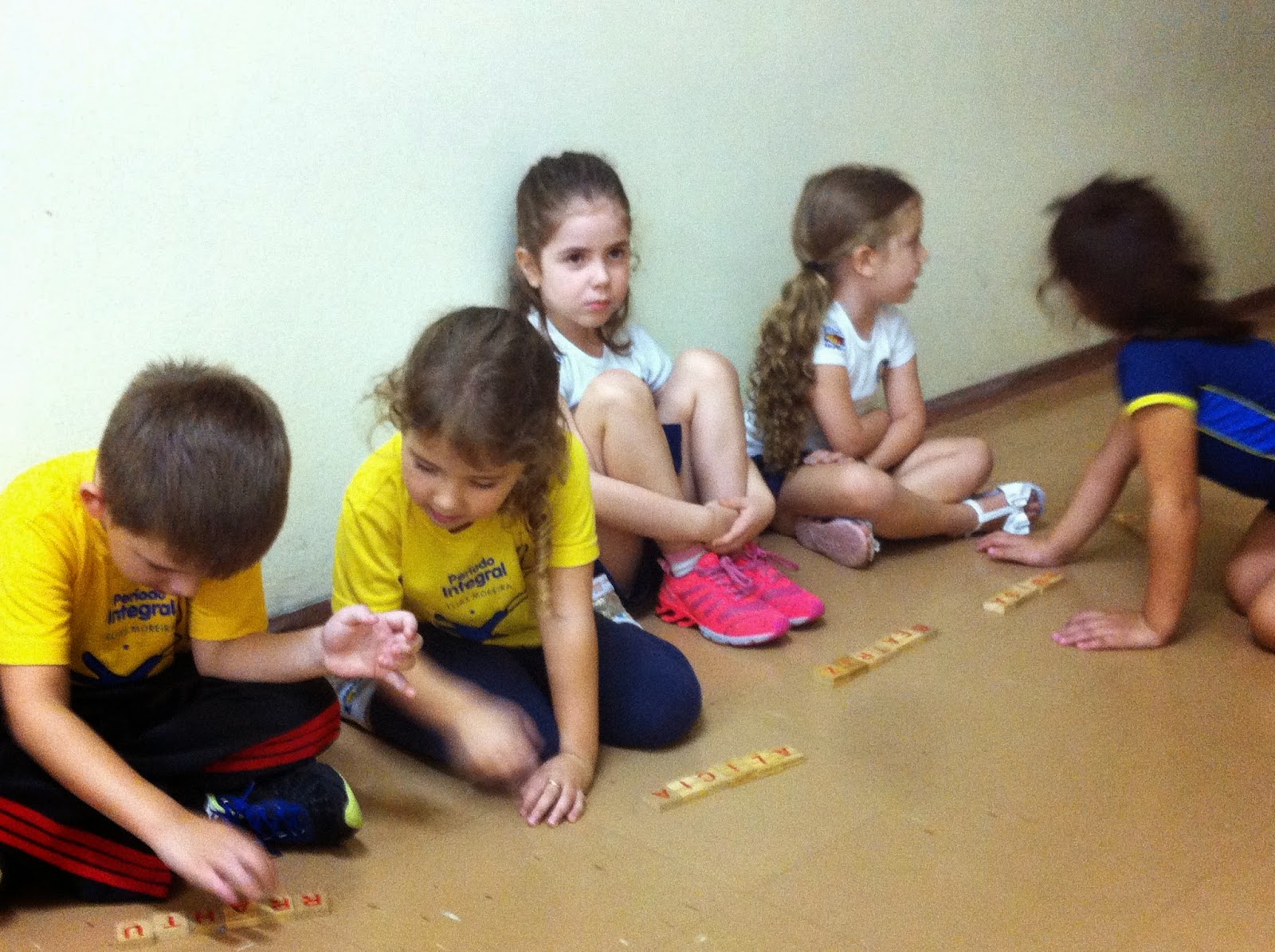 Educação Infantil Elias Moreira: "Trabalhando com Alfabeto Móvel ...