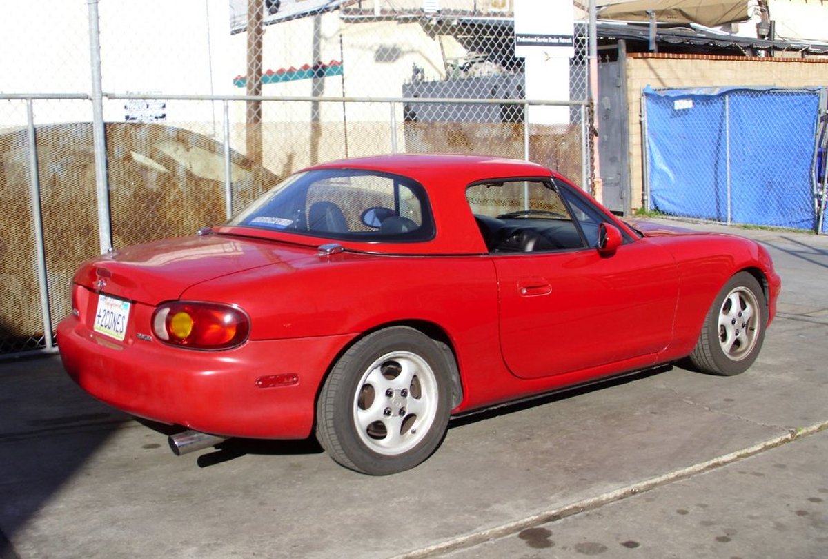 1999 STR Mazda Miata: Front Suspension