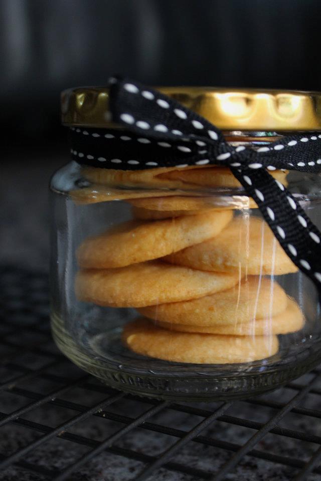 Pencil Kitchen: Cheddar Cheese Cookies