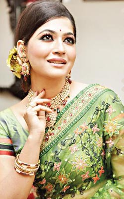 Badhon Hot Actress,Badhon Hot Celebrity: Badhon Wedding Pictures