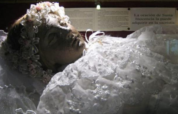 Heboh! Video Mayat Gadis 300 Tahun Mengedipkan Matanya Tersebar, Coba ...