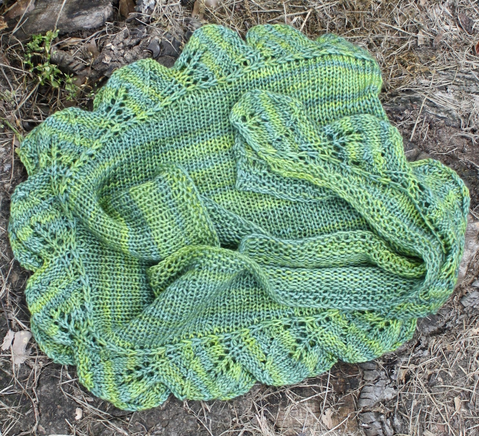 Eleanor Meriwether: Cedar Leaf Shawlette