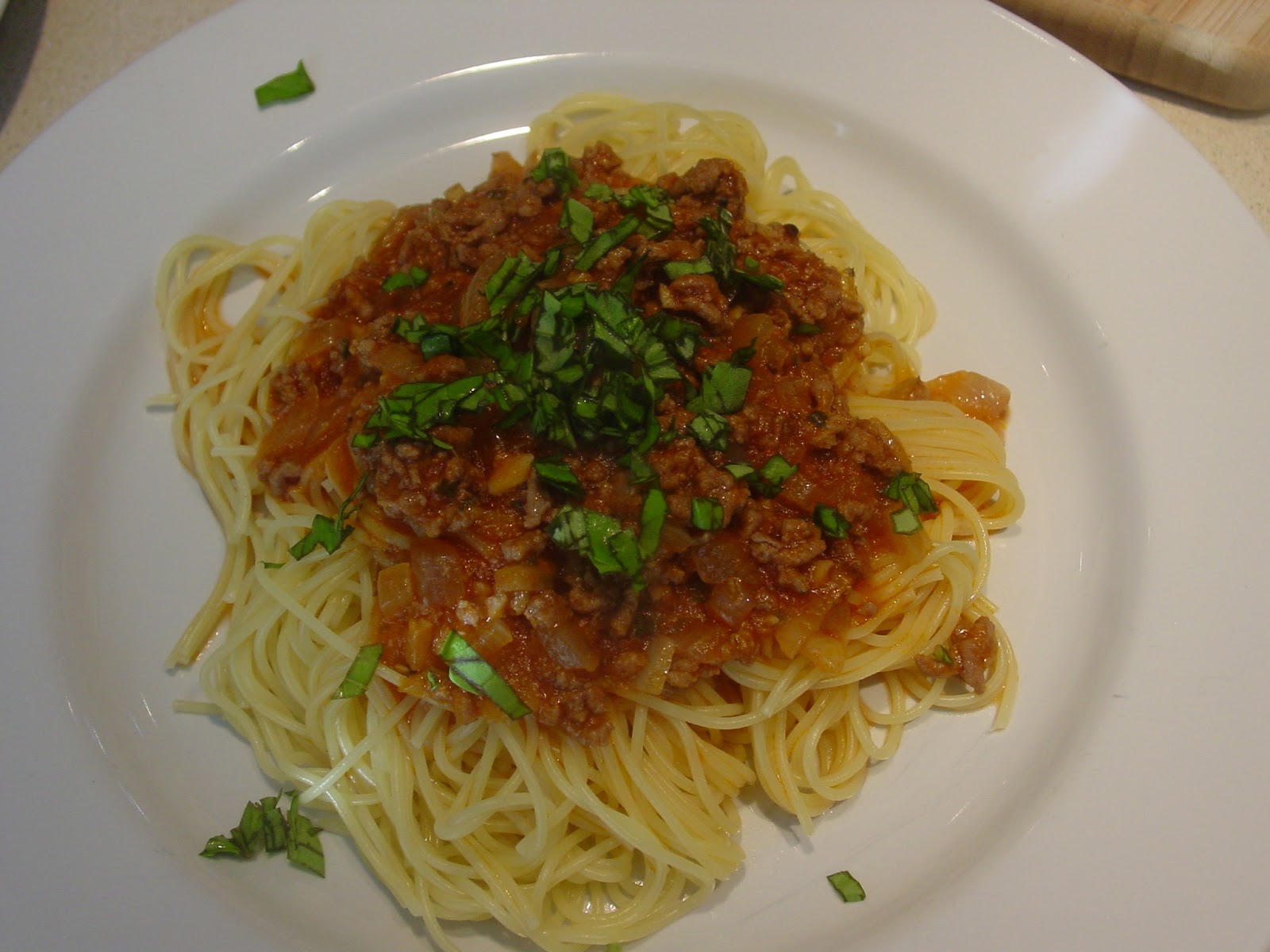The Dirty Floor: Garlic Bolognese Ghetti