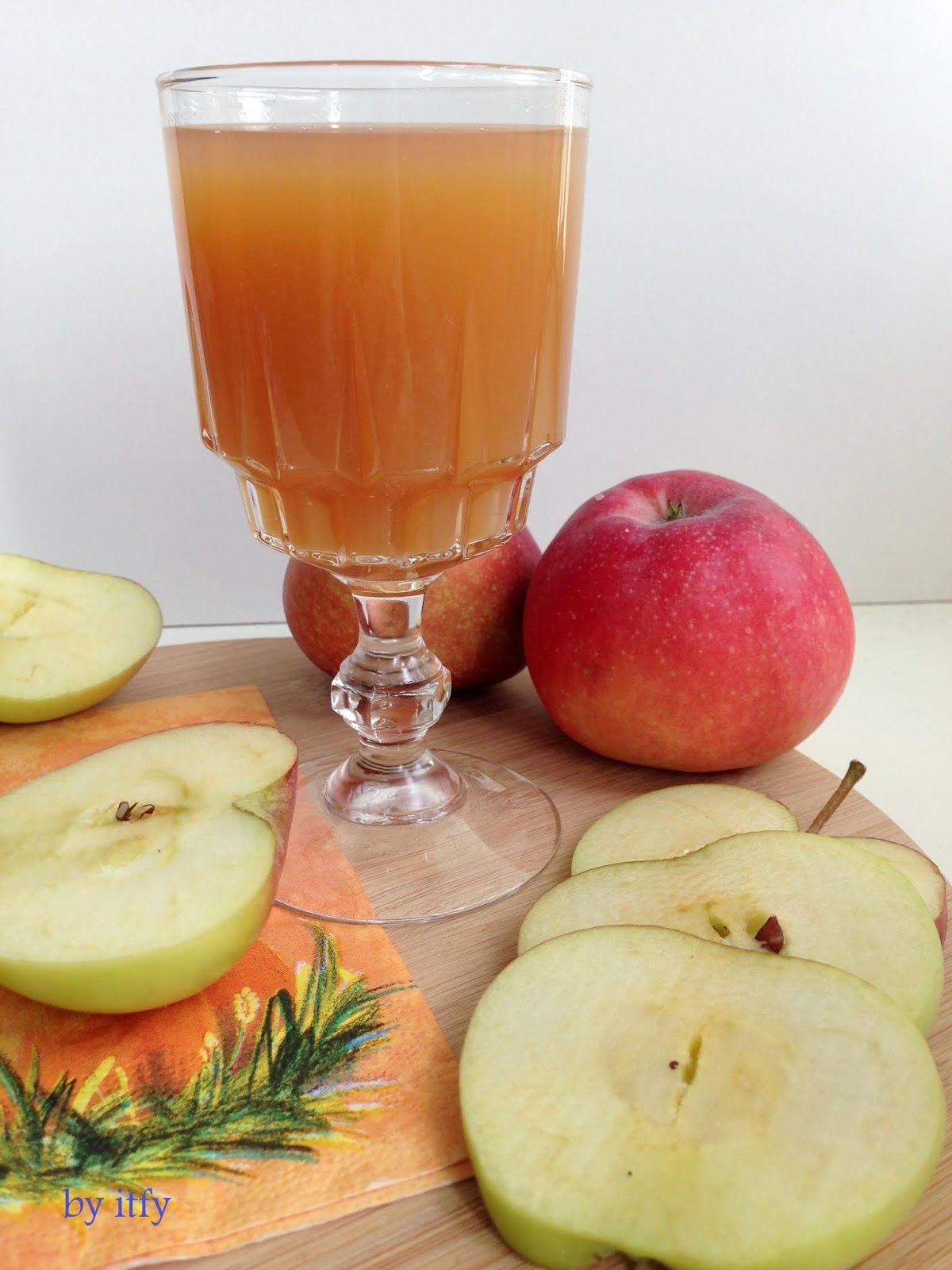 I TEST FOR YOU :-): Apfelwochen: Apfelsaft selber machen wie zu Omas Zeiten