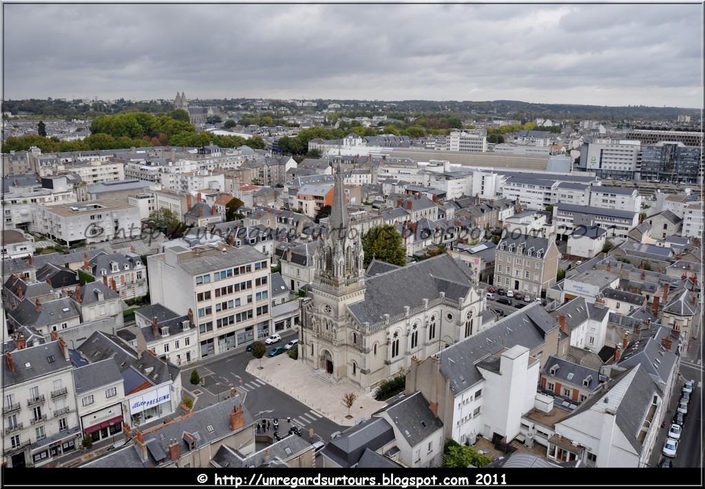 Un regard sur Tours: Sur les toits de la ville de Tours à 360°