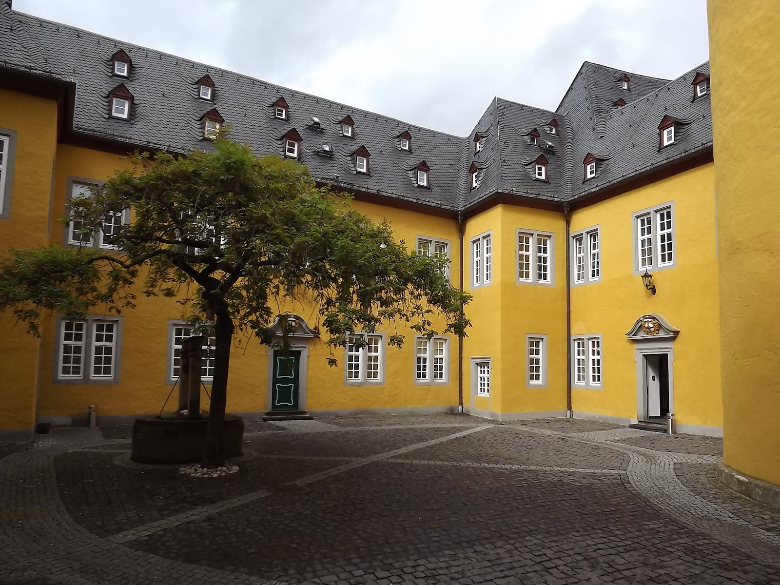 Turismo e Aventura - Dicas de Viagens: Castelo Schloss Montabaur, a ...