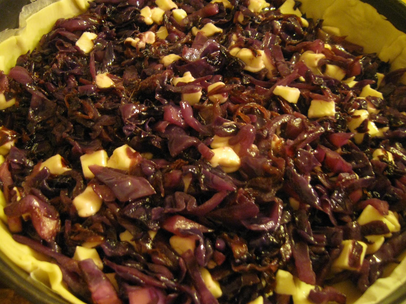 LA GRANJA DE ADRIANA: tarta con repollo rojo