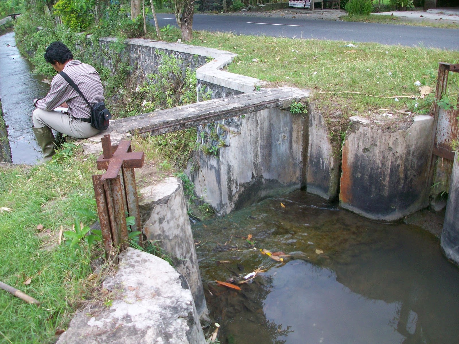 Desain Irigasi: CONTOH GAMBAR DESAIN BANGUNAN IRIGASI